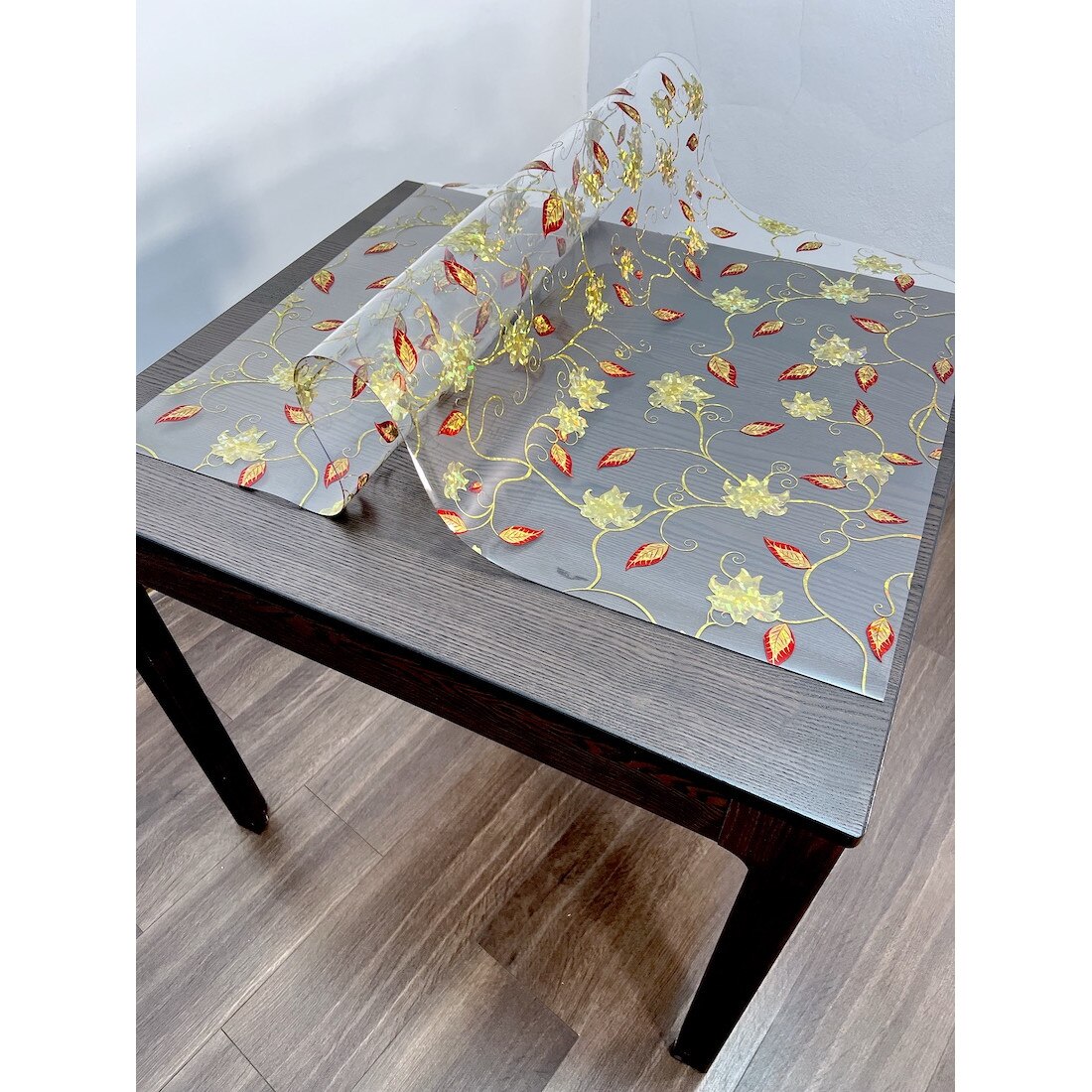 Fata de masa transparenta, model auriu din silicon, 100x140 cm - eMAG.ro