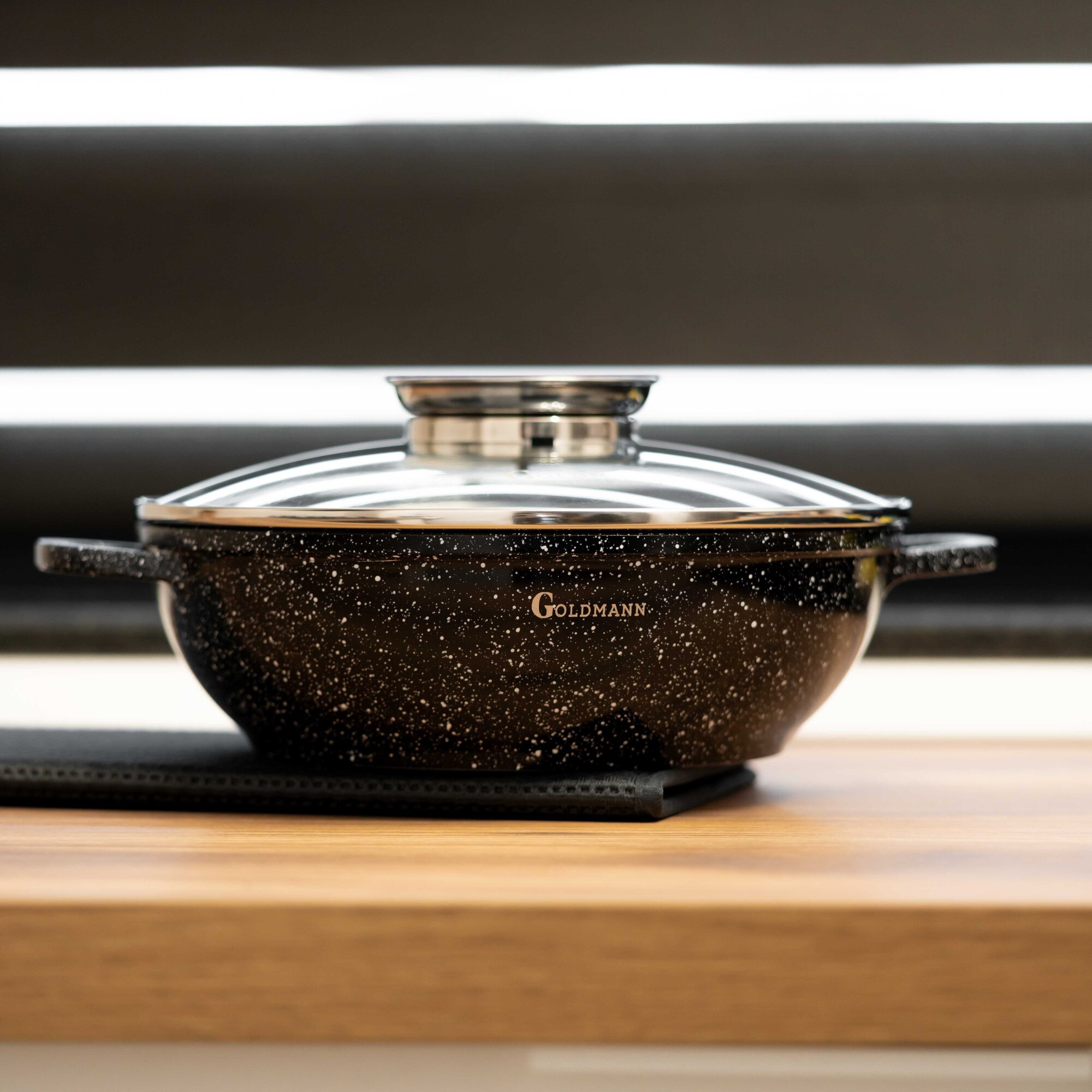 Cratita din aluminiu turnat Goldmann cu capac din sticla 28x8cm, 4.1L ...