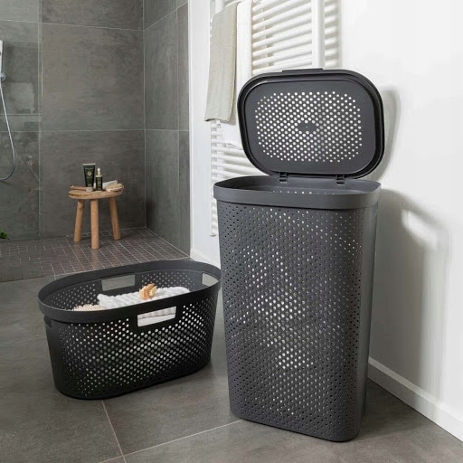 Cos de rufe, cu capac, manere, orificii care asigura circulatia aerului ...