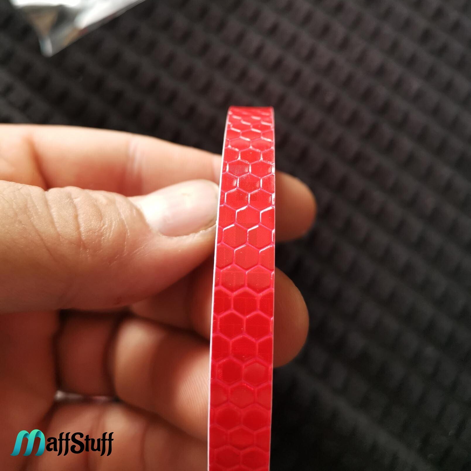 Banda Adeziva Reflectorizanta Pentru Vizibilitate Mai Buna in Trafic ...