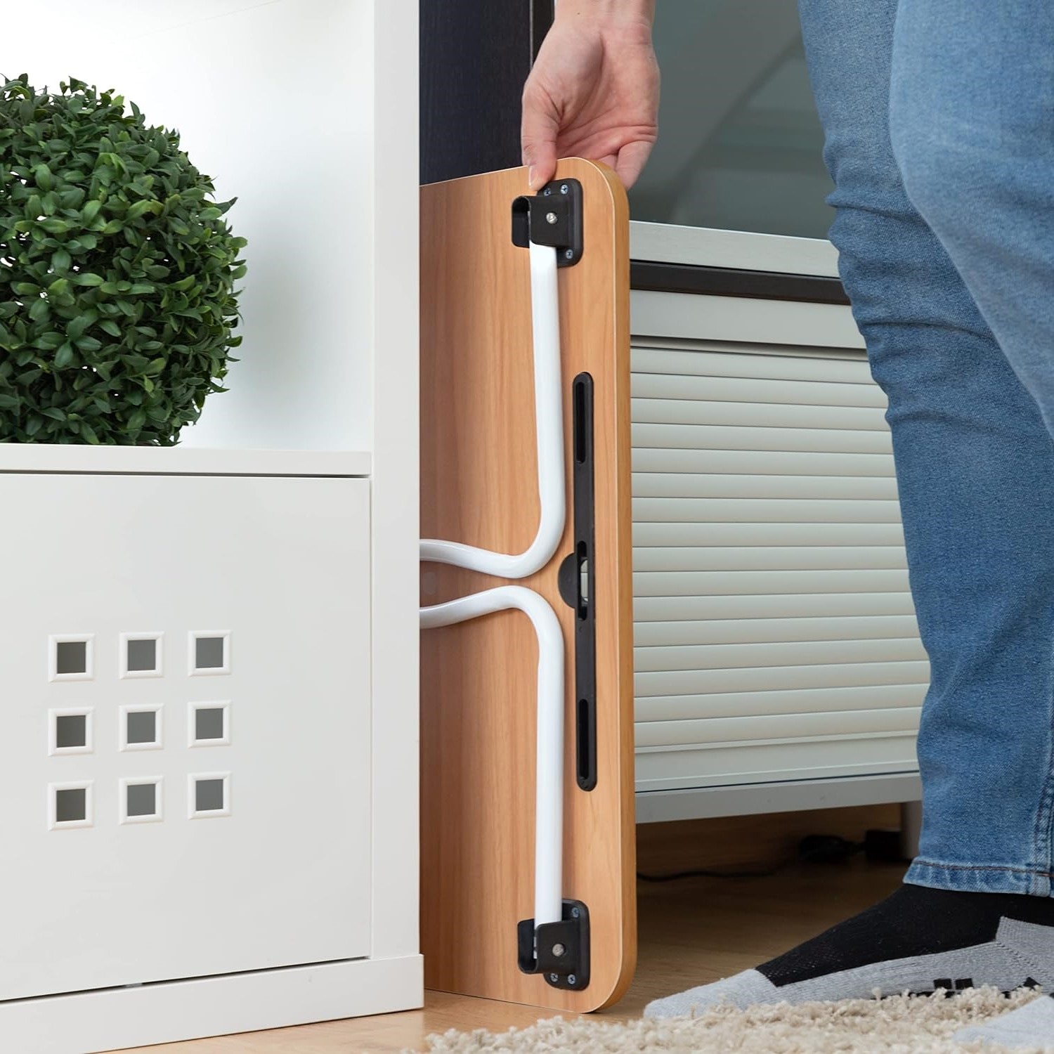 Masuta pentru servire la pat, cu suport pentru telefon sau tableta ...