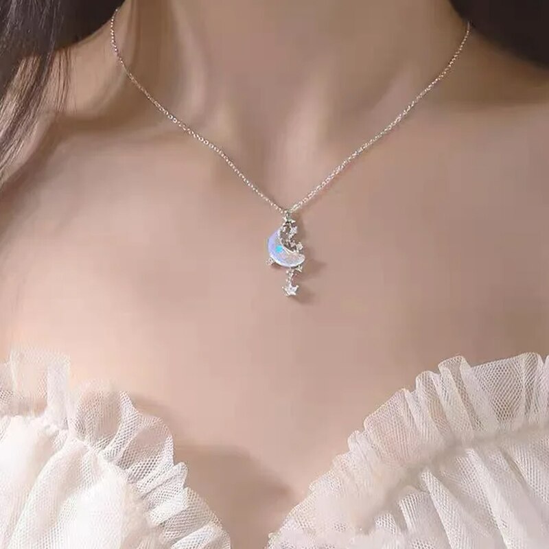 Lant dama, pandantiv cu luna si stele, model elegant delicat, tematica ...