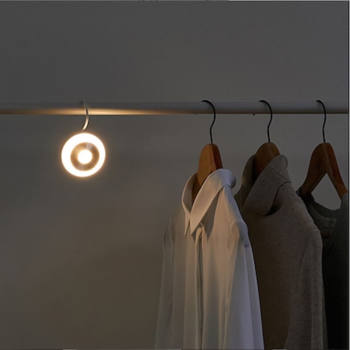 Lampa LED smart cu senzon sensibil de miscare prin infrarosu, detectare ...