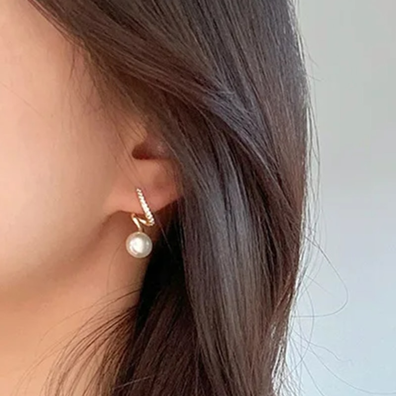 Cercei dama, model elegant, tematica fashion style, aurii, EFAYN - eMAG.ro