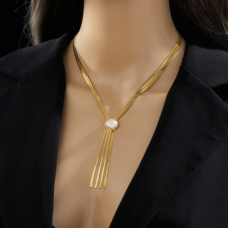 Colier dama, pandantiv minimalist in prelungire, model delicat ...