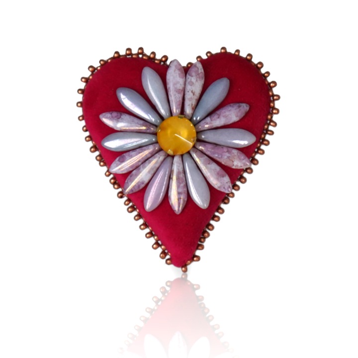 Brosa Inima brodata din Catifea Fuchsia, cu broderie Floare - eMAG.ro