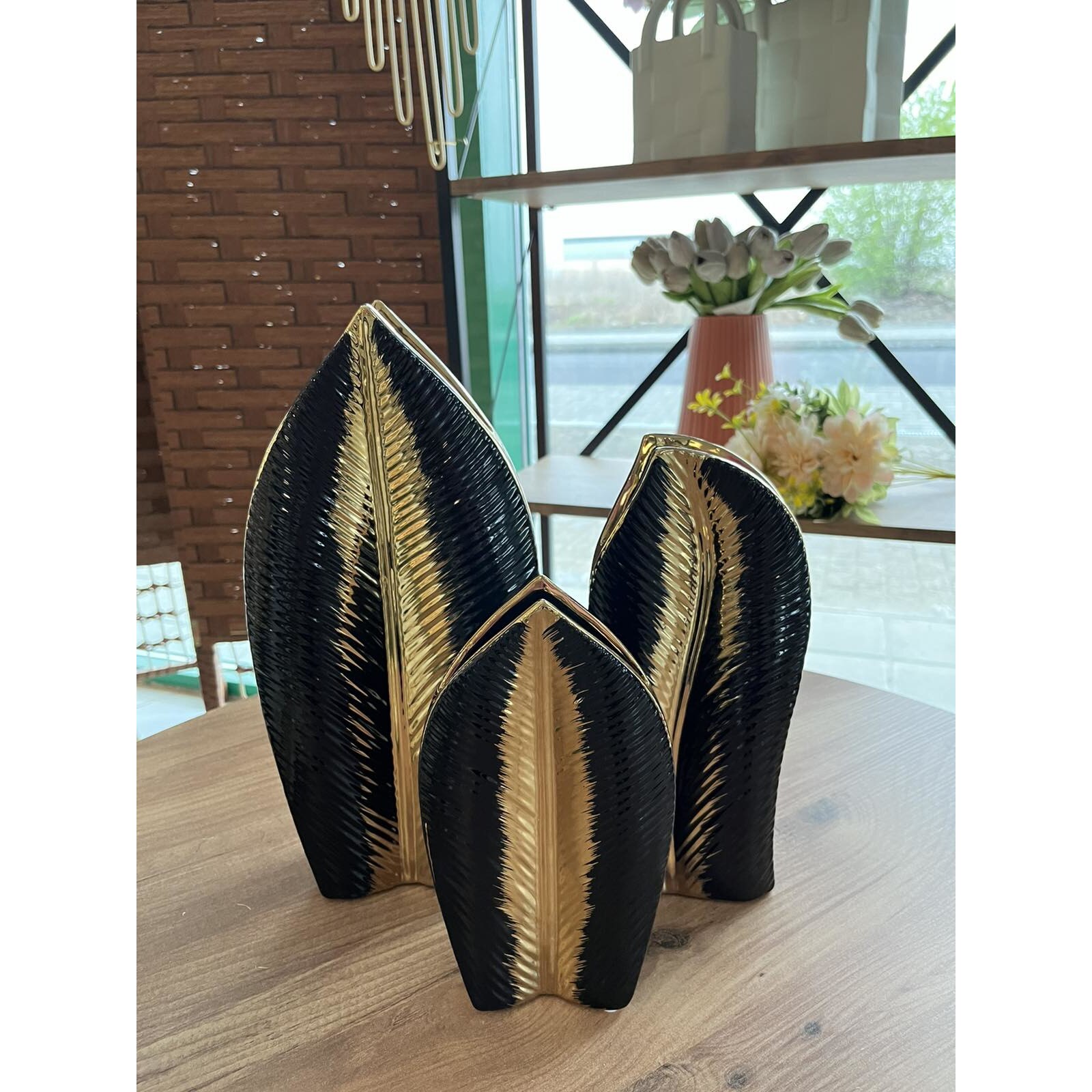 Set 3 vaze "Frunza", culoare neagra - eMAG.ro