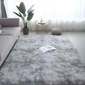 Cauți covor cu puf de casa? Alege din oferta eMAG.ro
