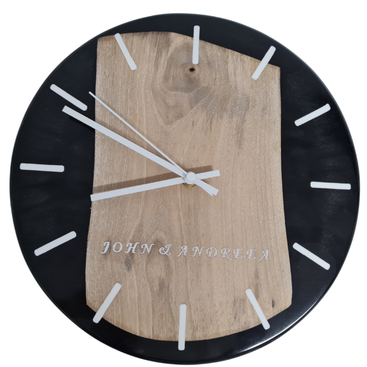 Ceas Perete Handmade Personalizabil din Rasina Epoxidica si Lemn de Nuc ...