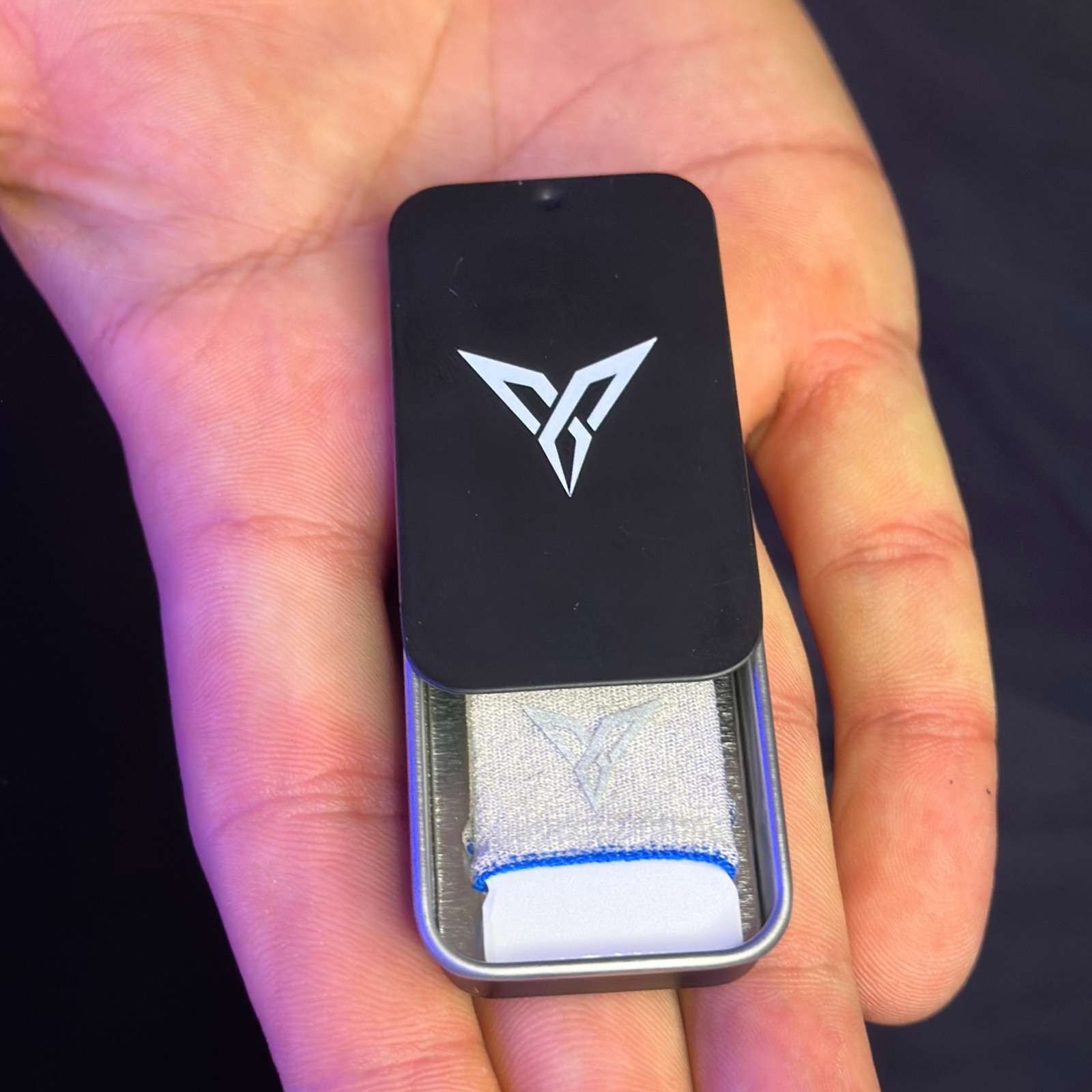 Set 2 x Degetare (manusi) profesionale pentru telefon gaming Flydigi ...