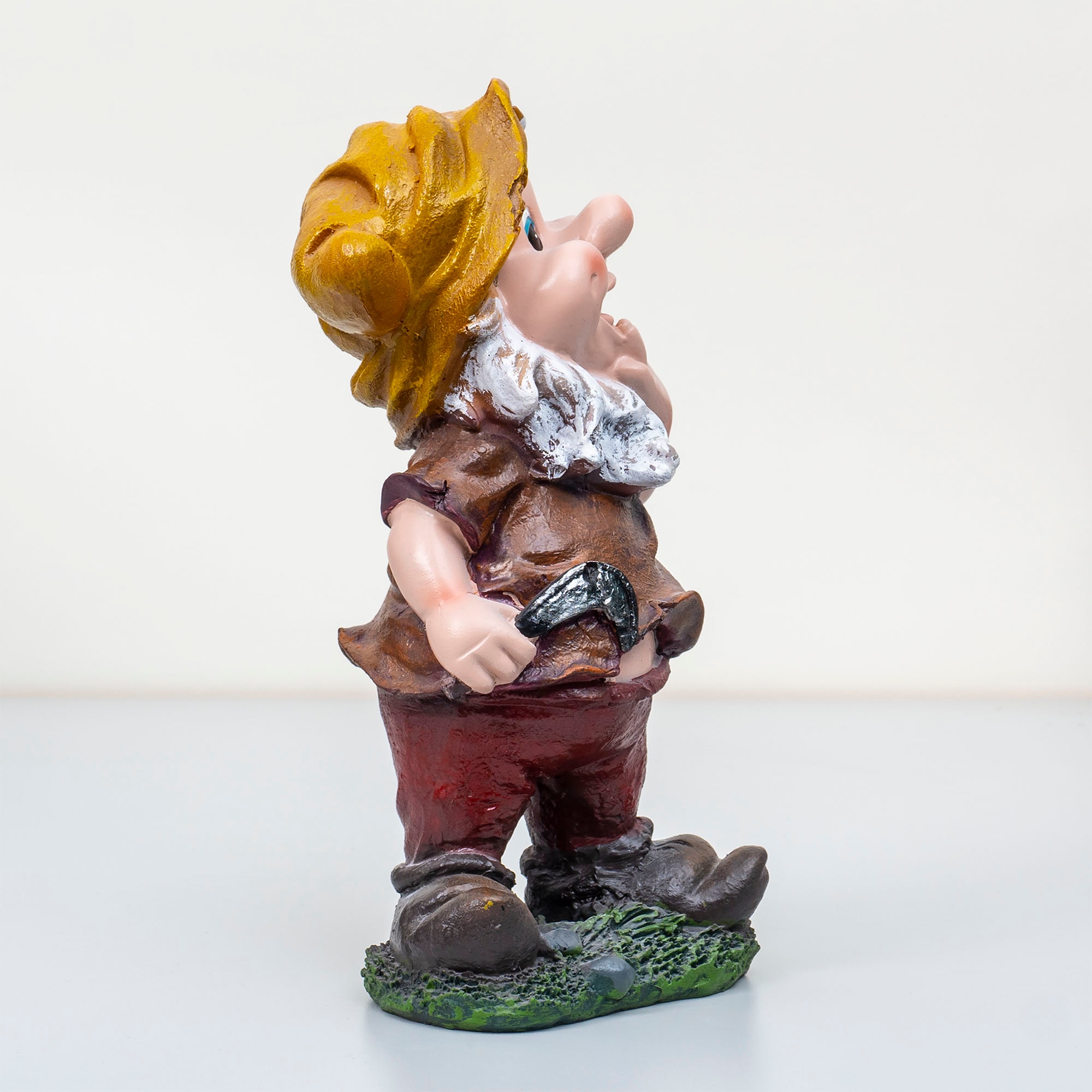 Pitic de gradina din rasina, inaltime 30cm / ZTS 8071 - eMAG.ro