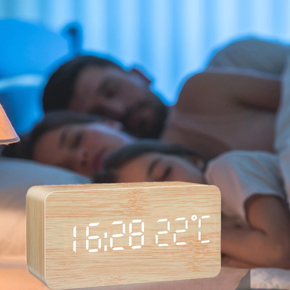 Ceas LED de masa sau birou din lemn, Termometru, Alarma, Afisaj 12/24h ...