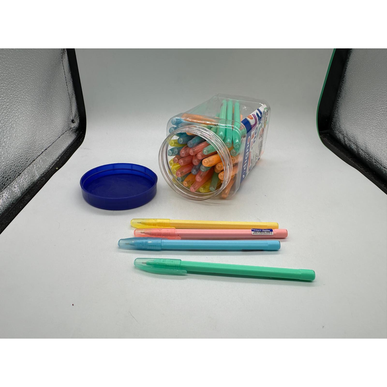Set 50 pixuri cu capac, 0.7 mm, multicolor, VisionXXI, model 2024 - eMAG.ro