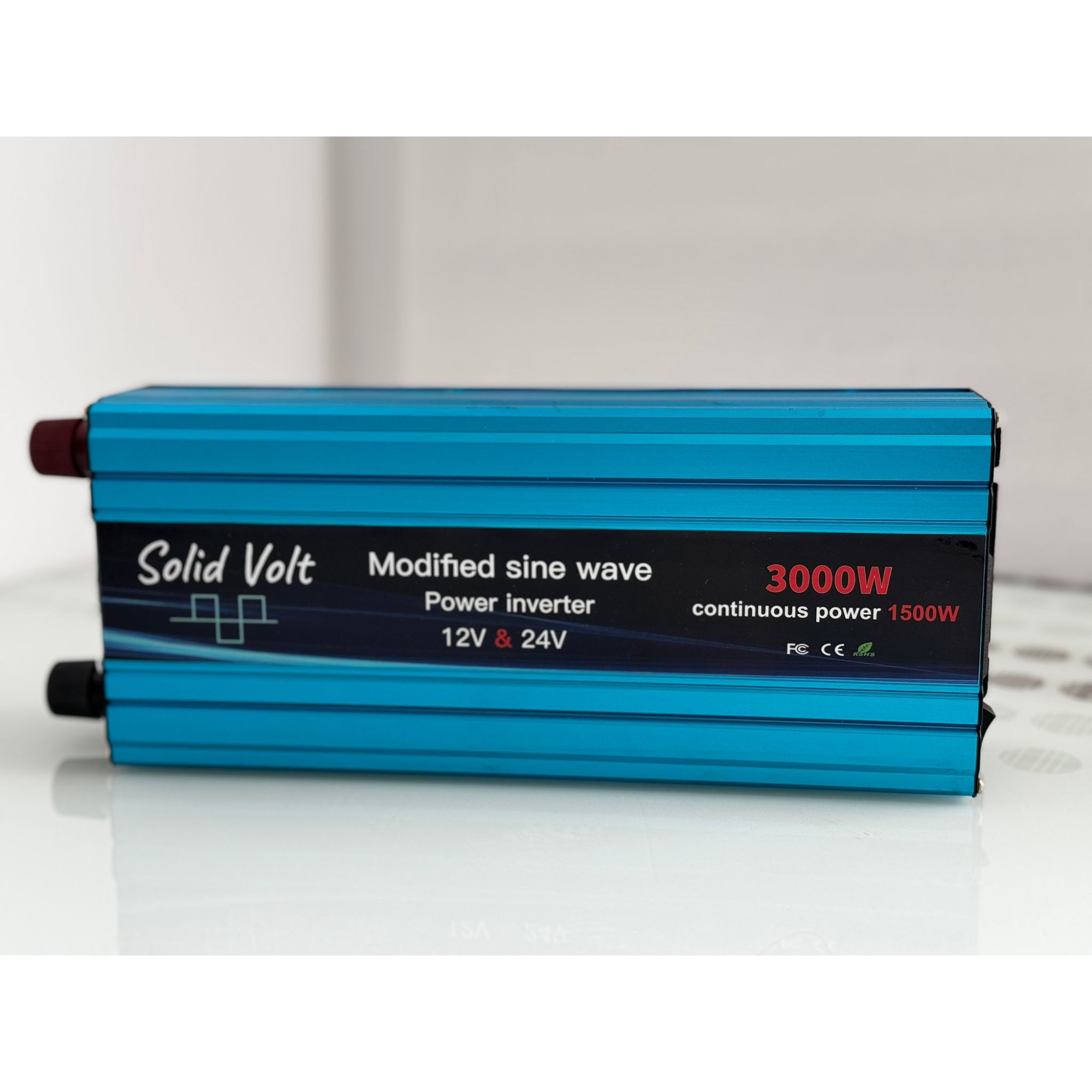 Invertor 1500W/3000W unda modificata 12V si 24 V - 220V, duce ...