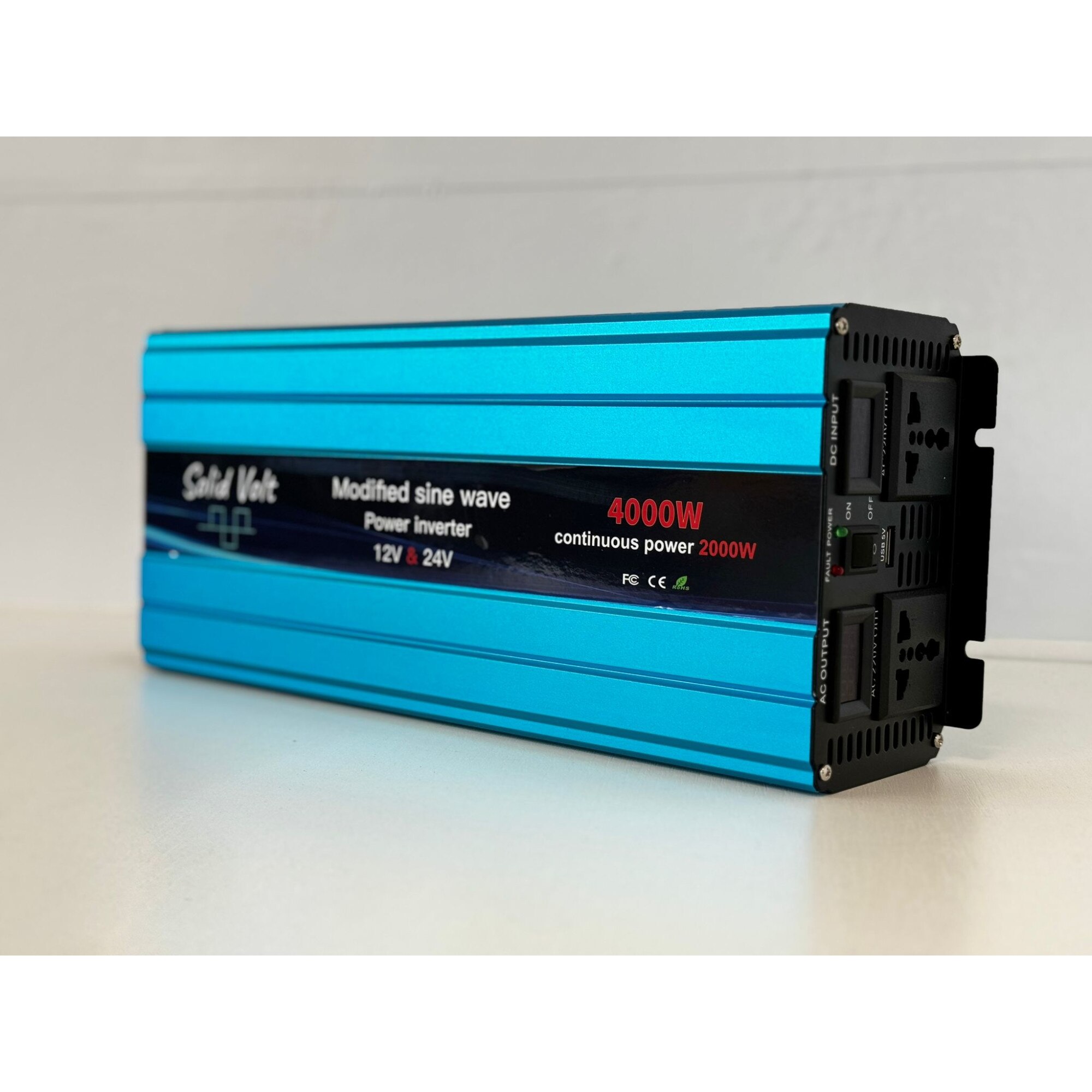 Invertor 2000W/4000W unda modificata, 12V si 24 V - 220V duce ...