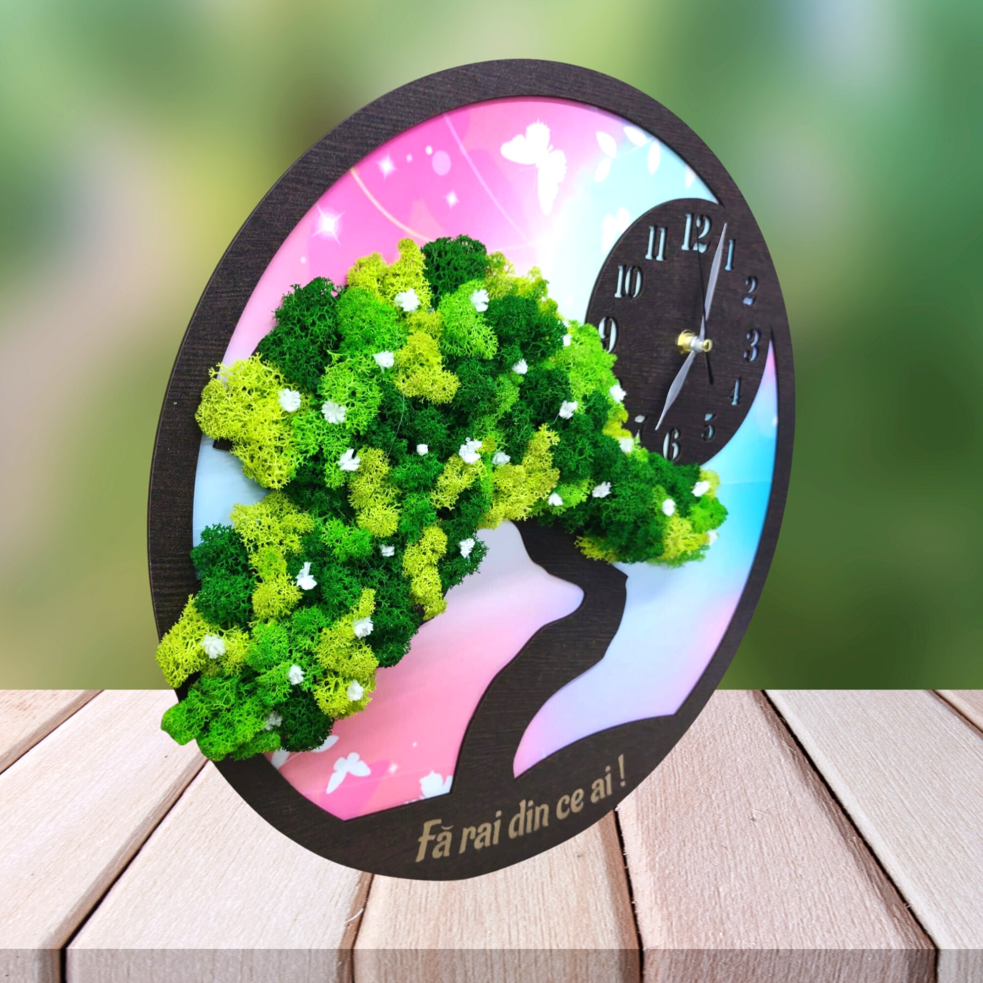 Ceas din lemn wenge, model Bonsai, Fa Rai din ce ai-decorat cu licheni ...