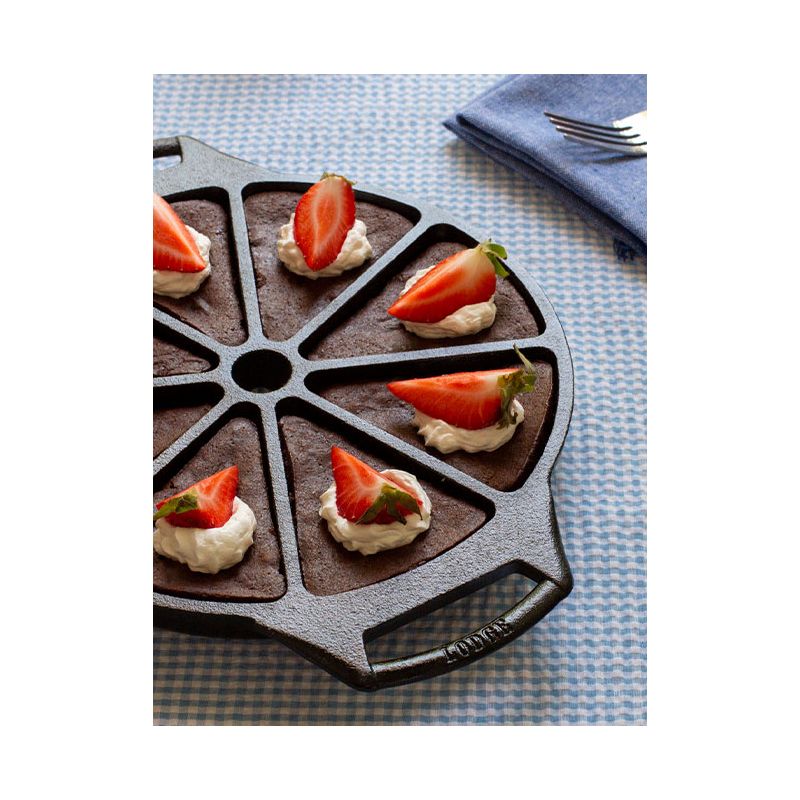 Tava rotunda din fonta cu 8 triunghiuri pentru tarta Lodge 22, 7 cm L ...