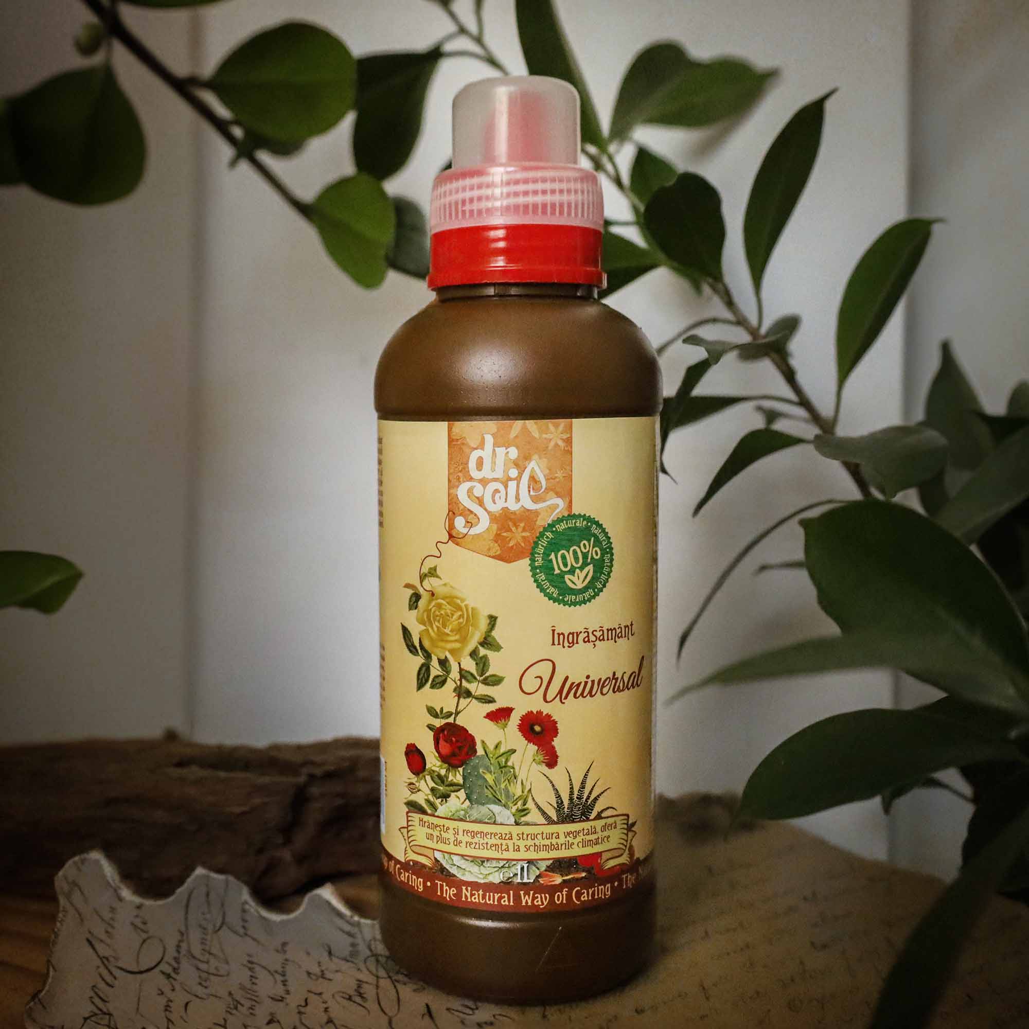 Ingrasamant organic lichid universal Dr.Soil, 1litru - eMAG.ro