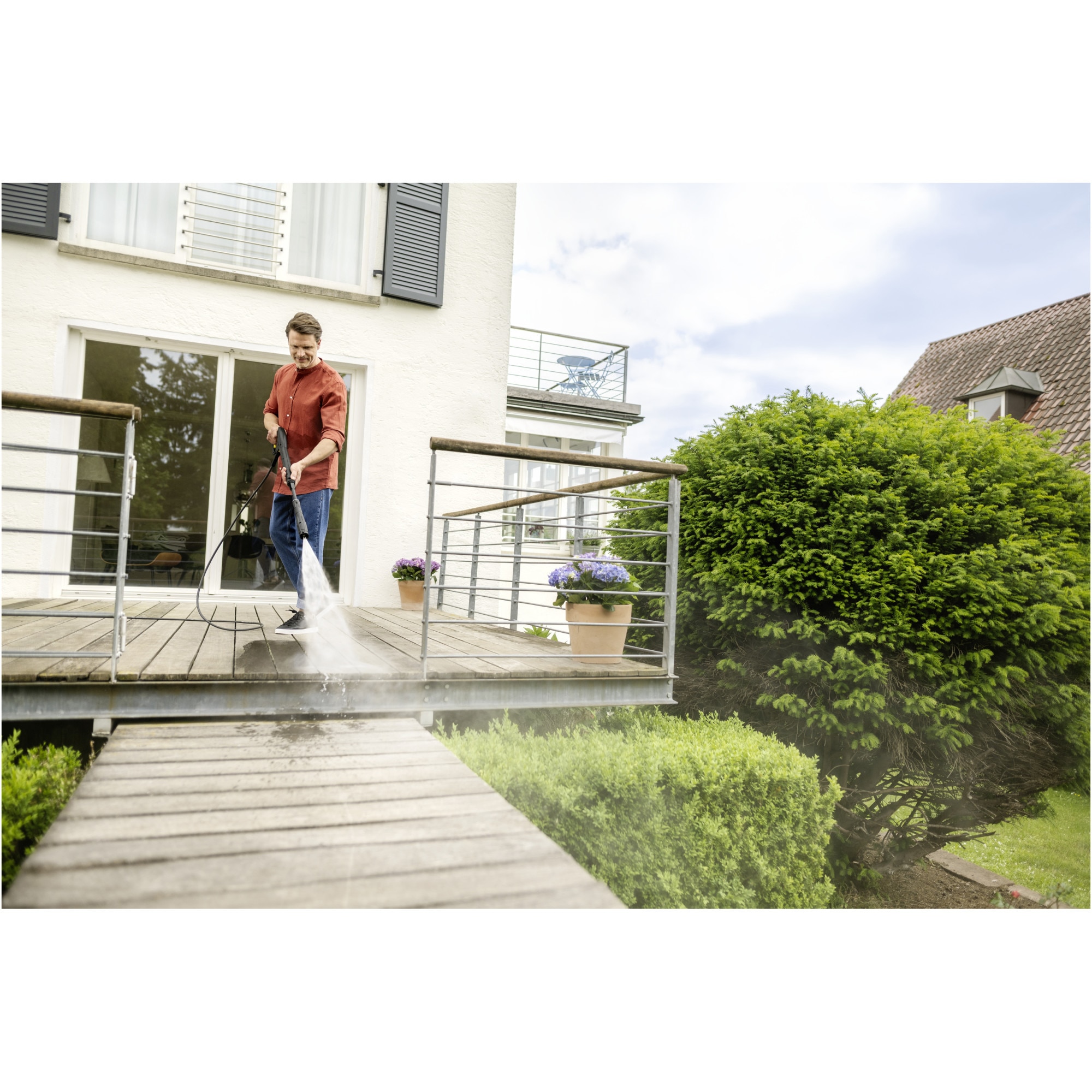 Водоструйка Karcher K 4 Classic Home EU, 1800 W, Универсален мотор, 130 ...
