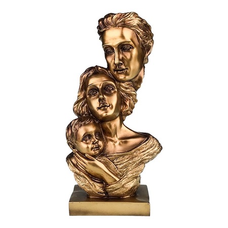 Statueta din rasina reprezentand o familie: mama, tatal, copilul, 18x33 ...