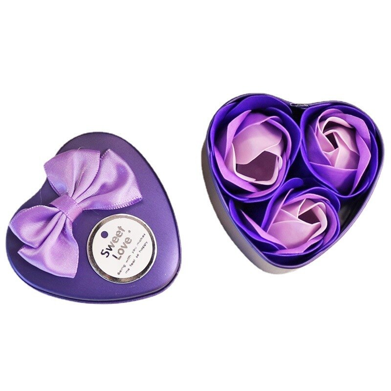 Cutie metalica in forma de inimioara cu 3 trandafiri, Tessero, mov ...