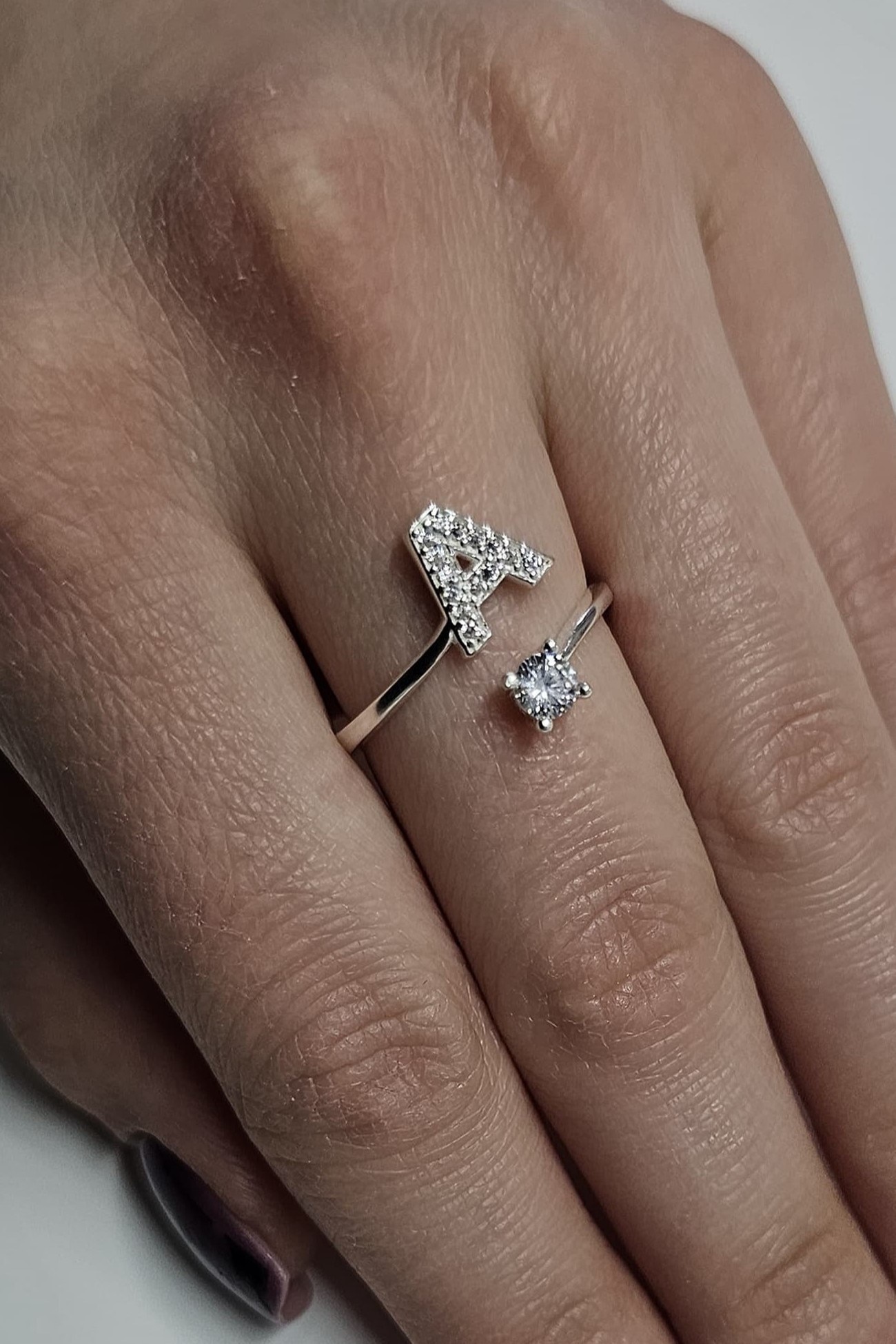 Inel reglabil cu initiala A din argint 925 - eMAG.ro