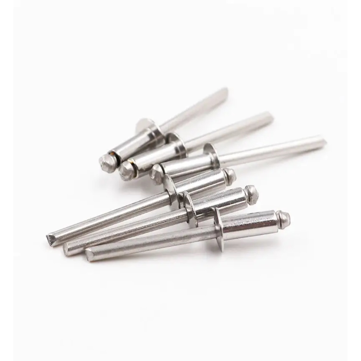 Set 50 buc nituri 4 x 12.7mm, AVI-1510 - eMAG.ro