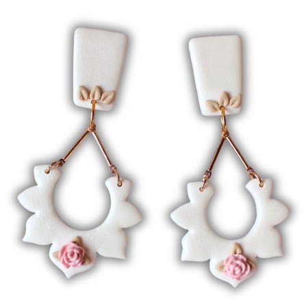 Cercei Handmade 'Crinis - Discreet Elegance', Lut Polimeric, Alb, Pin de plastic - eMAG.ro