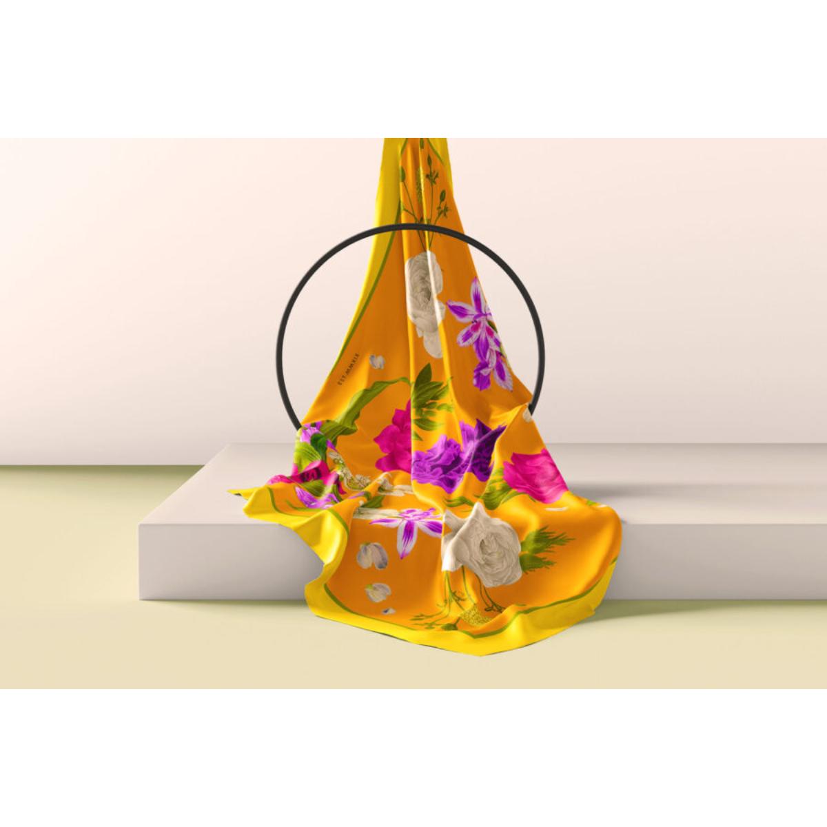 Batic Secret Garden din matase naturala – galben/orange, 90 x 90 cm ...