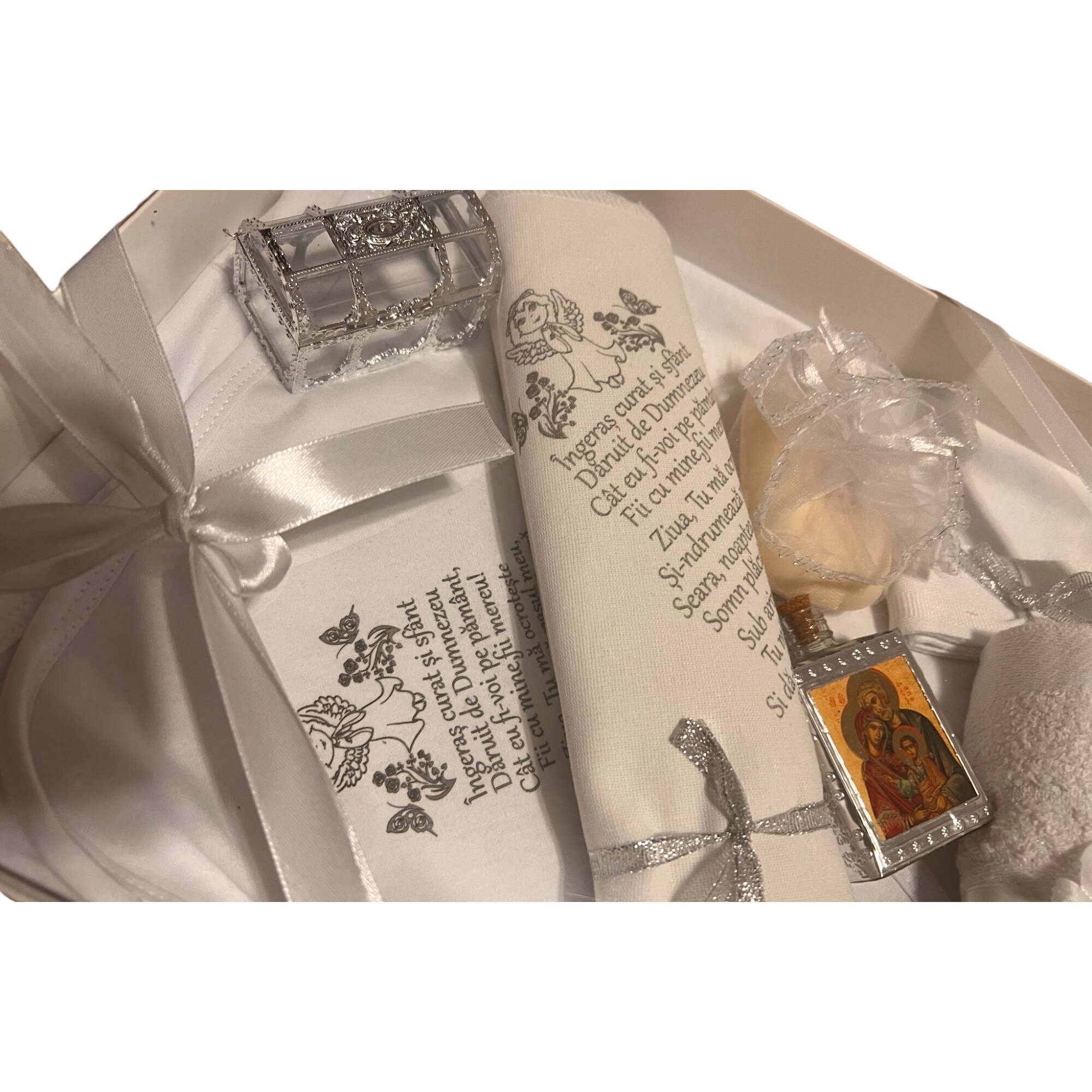 Trusou botez, ingeras, culoare alb/argintiu, 8 piese - eMAG.ro