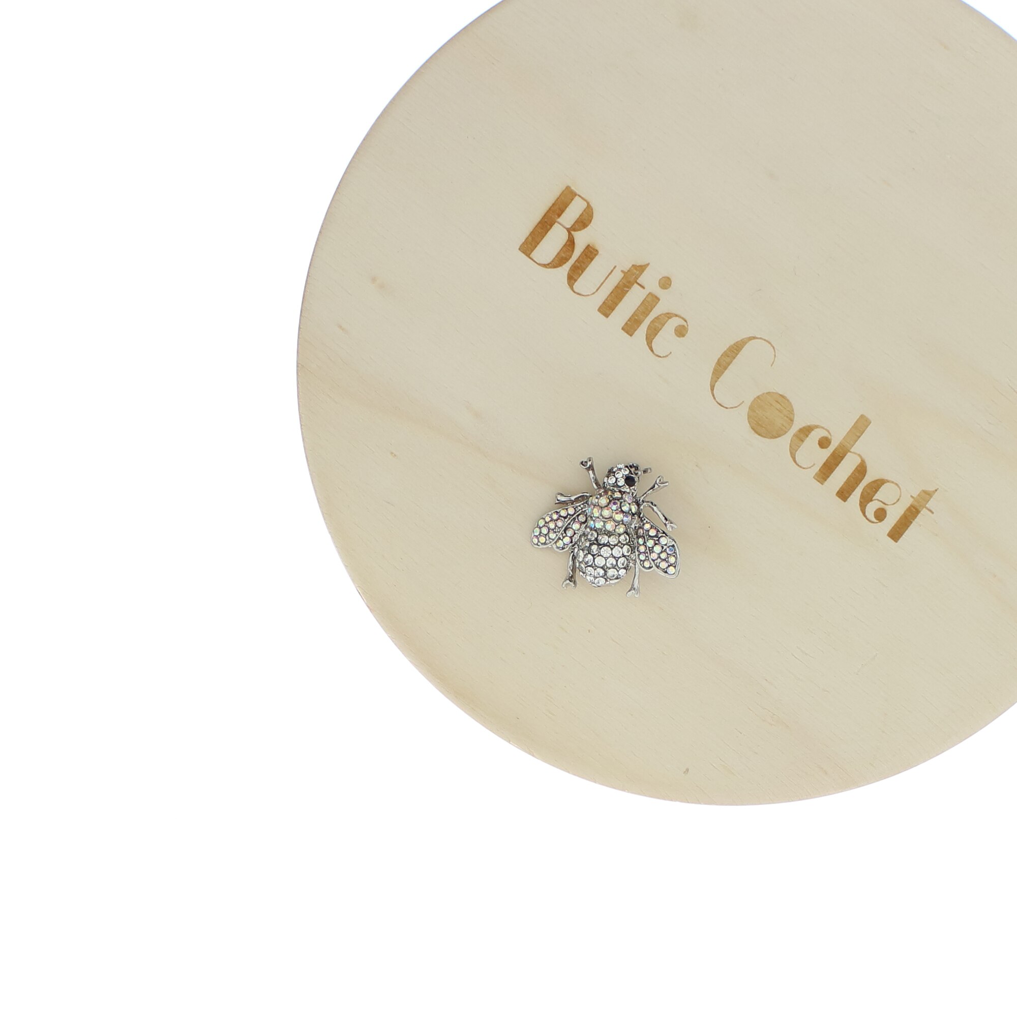 Brosa, din metal, Buticcochet, 3 cm, model Albina cu strasuri, Argintiu ...