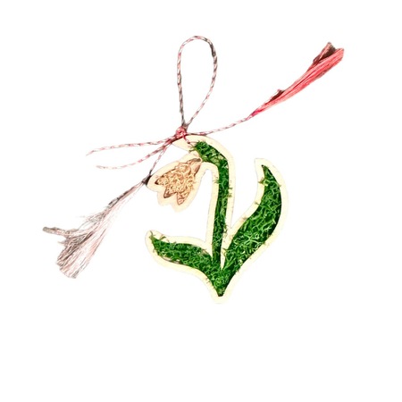 Martisor hand made din lemn cu licheni stabilizati in forma de ghiocel ...