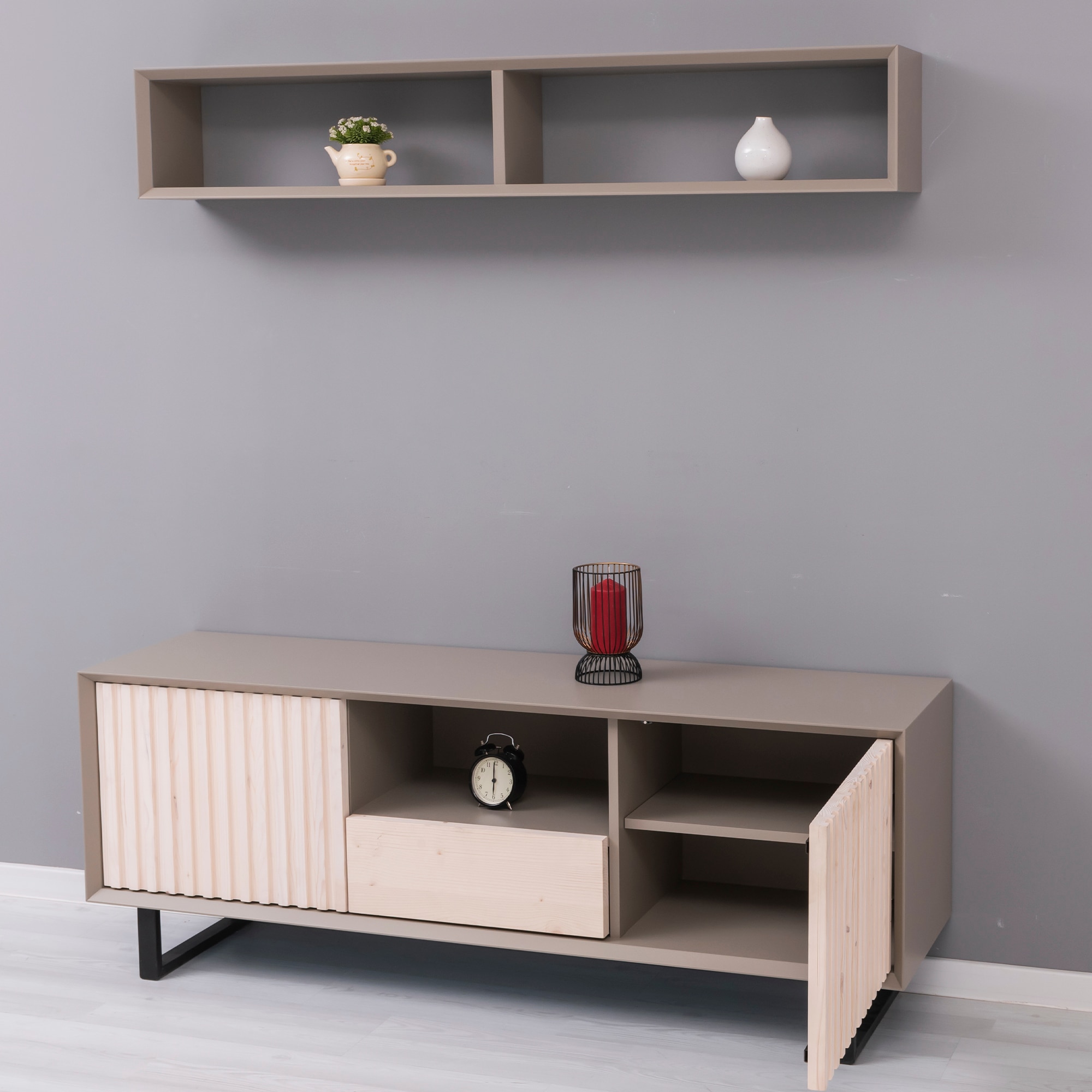 Comoda TV cu 2 usi si 1 sertar "Slatted" cu etajera "Slatted", culoare ...