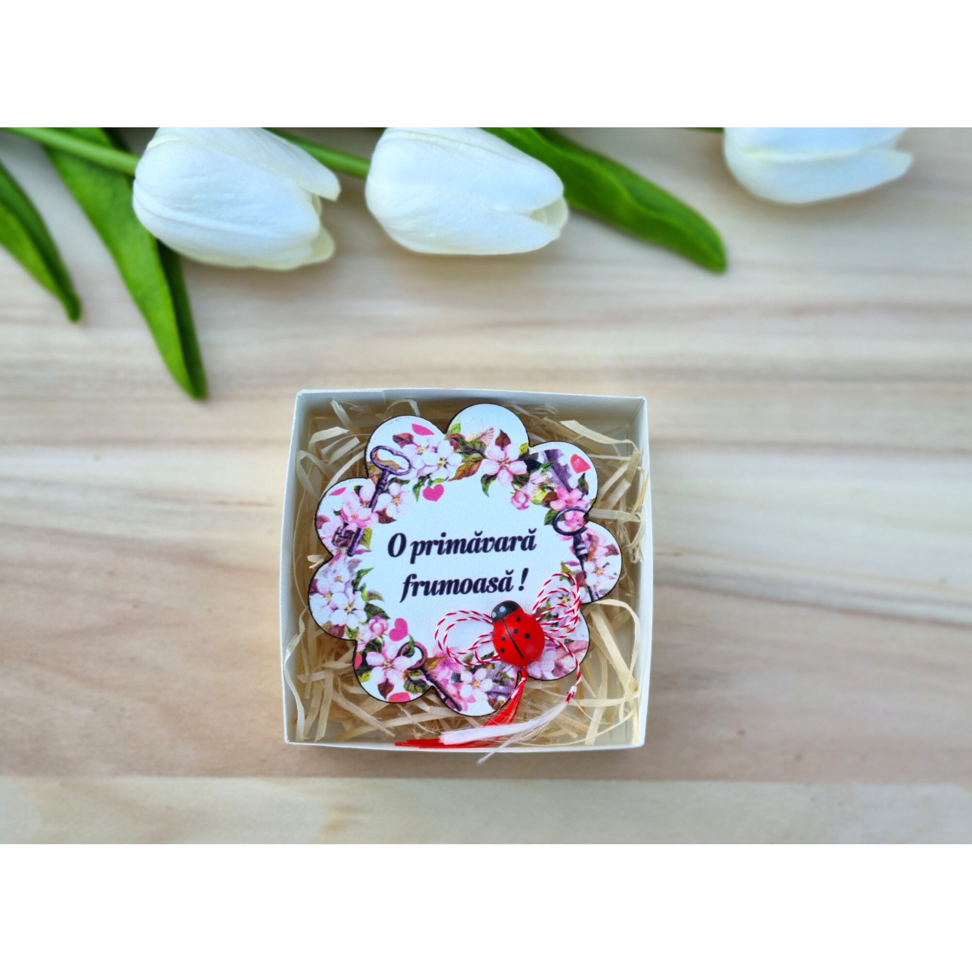 Martisor floare, O primavara frumoasa, 7 cm - eMAG.ro