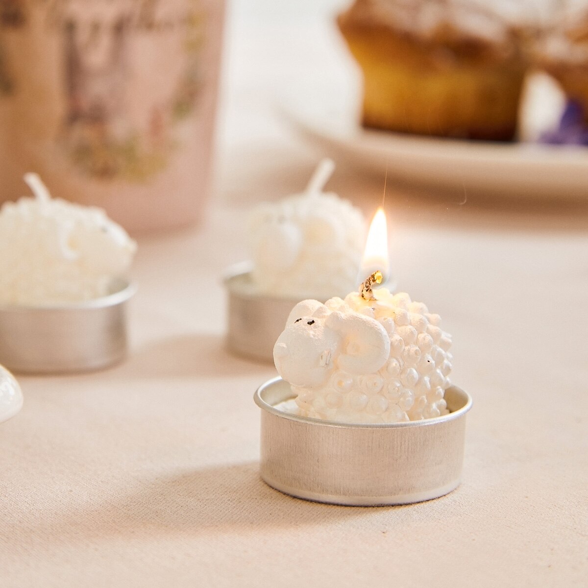 Set de lumanari de Paste ARIE miei albi 3 buc. HOMLA - eMAG.ro