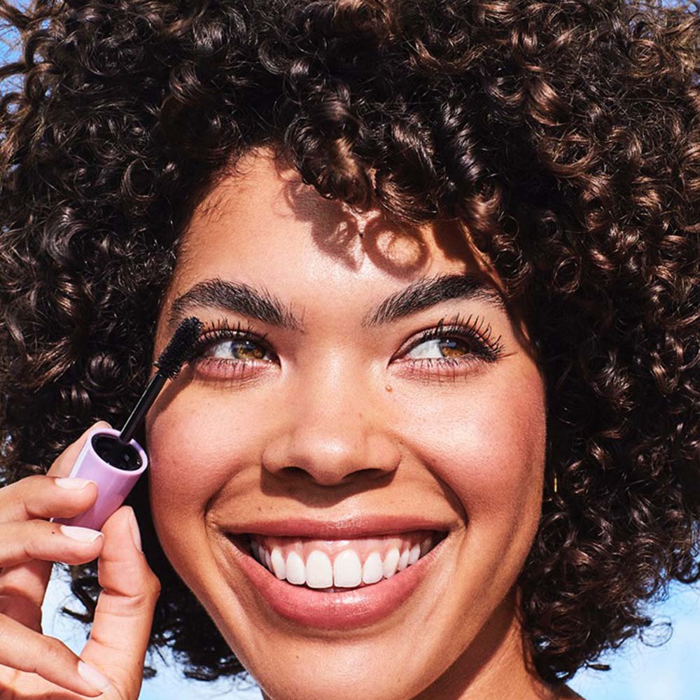 Mascara DelightFull False Lash pentru gene lungi si dese, Efect de gene ...