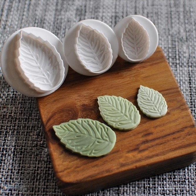 Set 33 Forme pentru Decorat Tort si Prajituri cu Stelute, Inimioare ...
