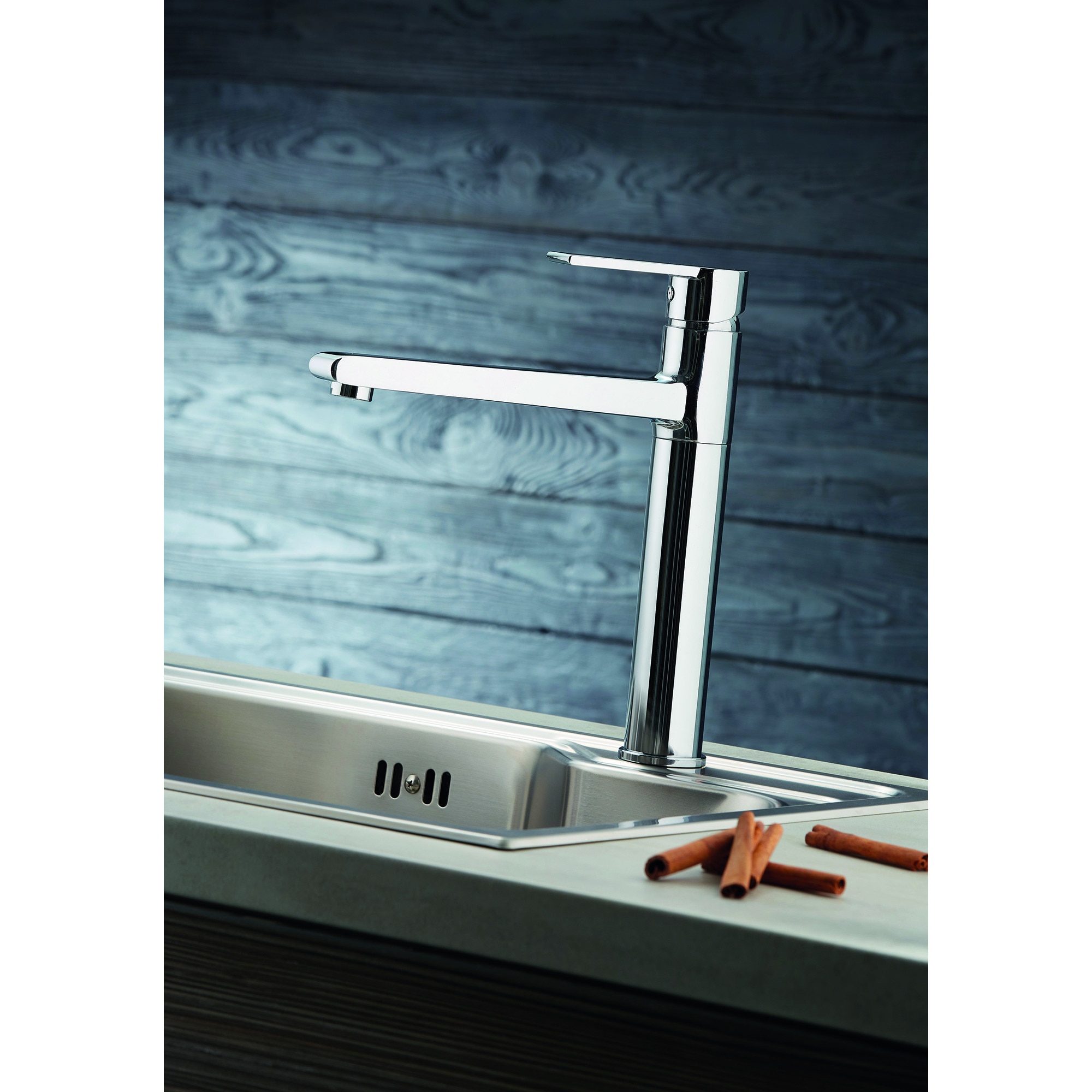 Baterie bucatarie Pyramis MELISMA, monocomanda, pipa dreapta, corp din alama, aerator cu ...