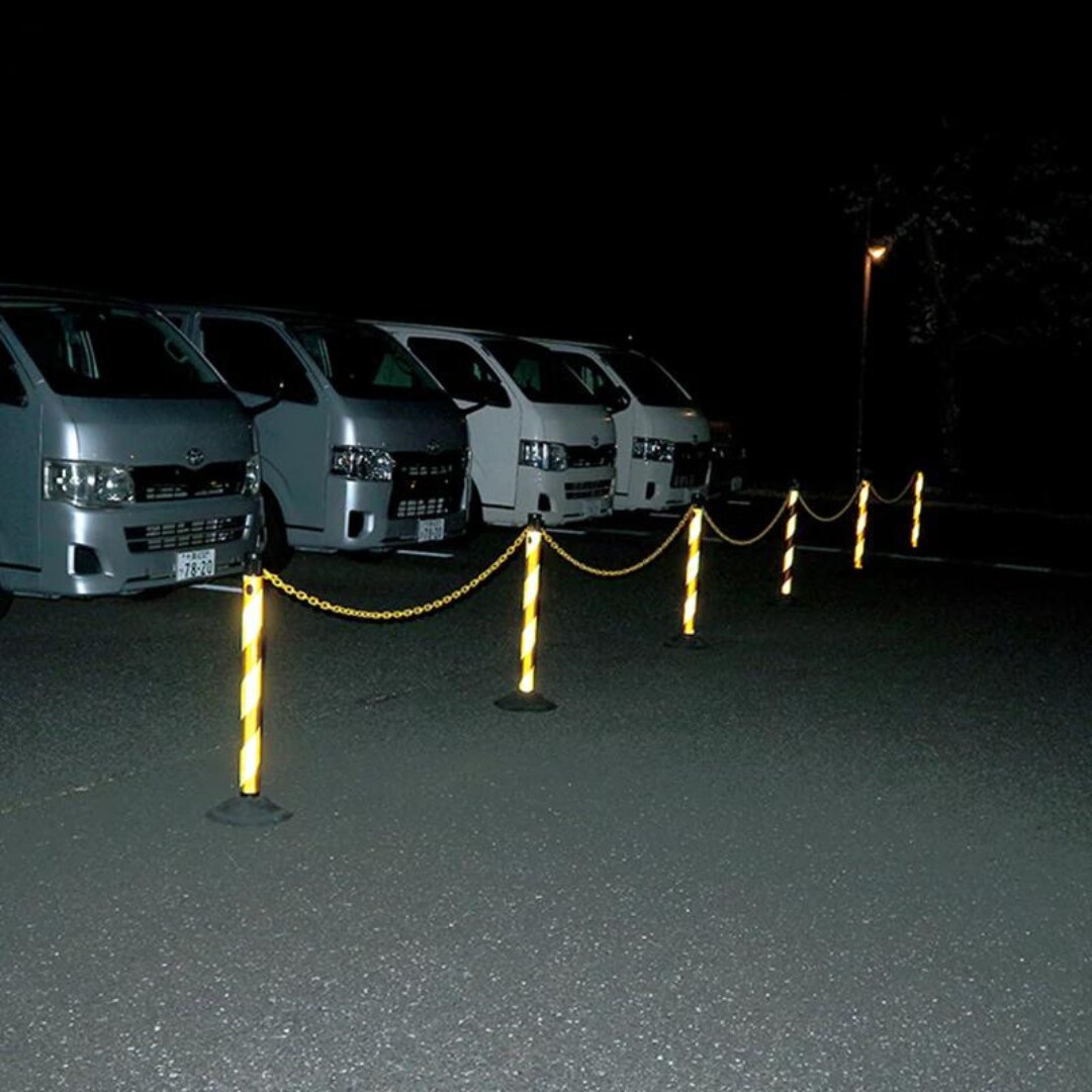 Stalp reflectorizant, din plastic, cu lant, negru/galben, 870mm - eMAG.ro