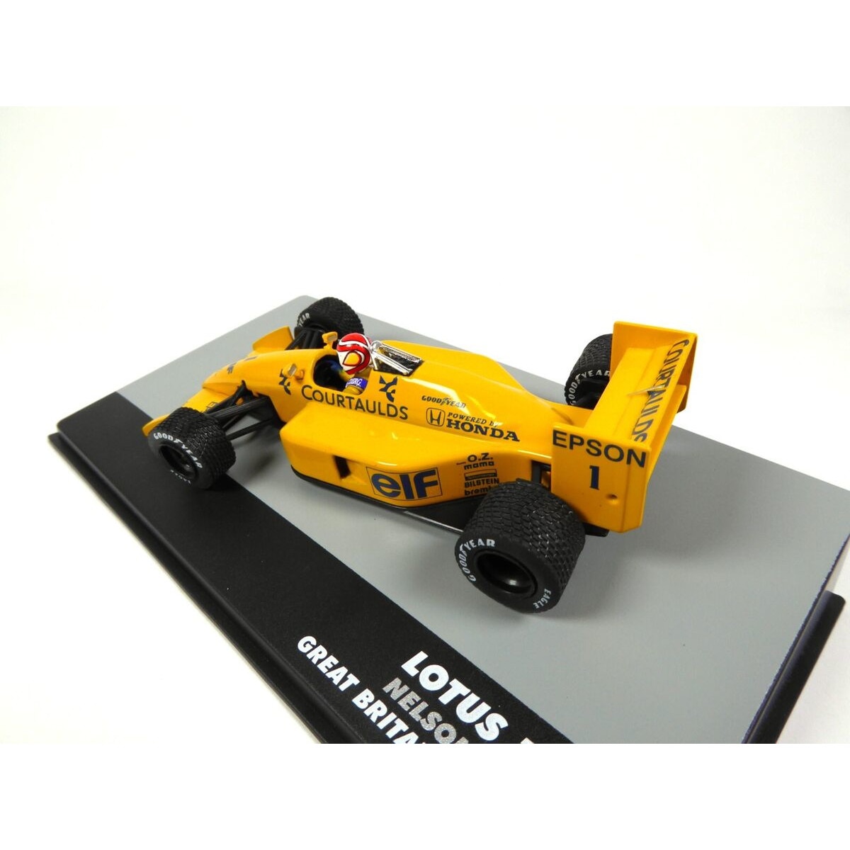 Macheta Formula 1 Lotus 100T Nelson Piquet Great Britain GP 1988 cu vitrina plexiglass - 1/43 ...