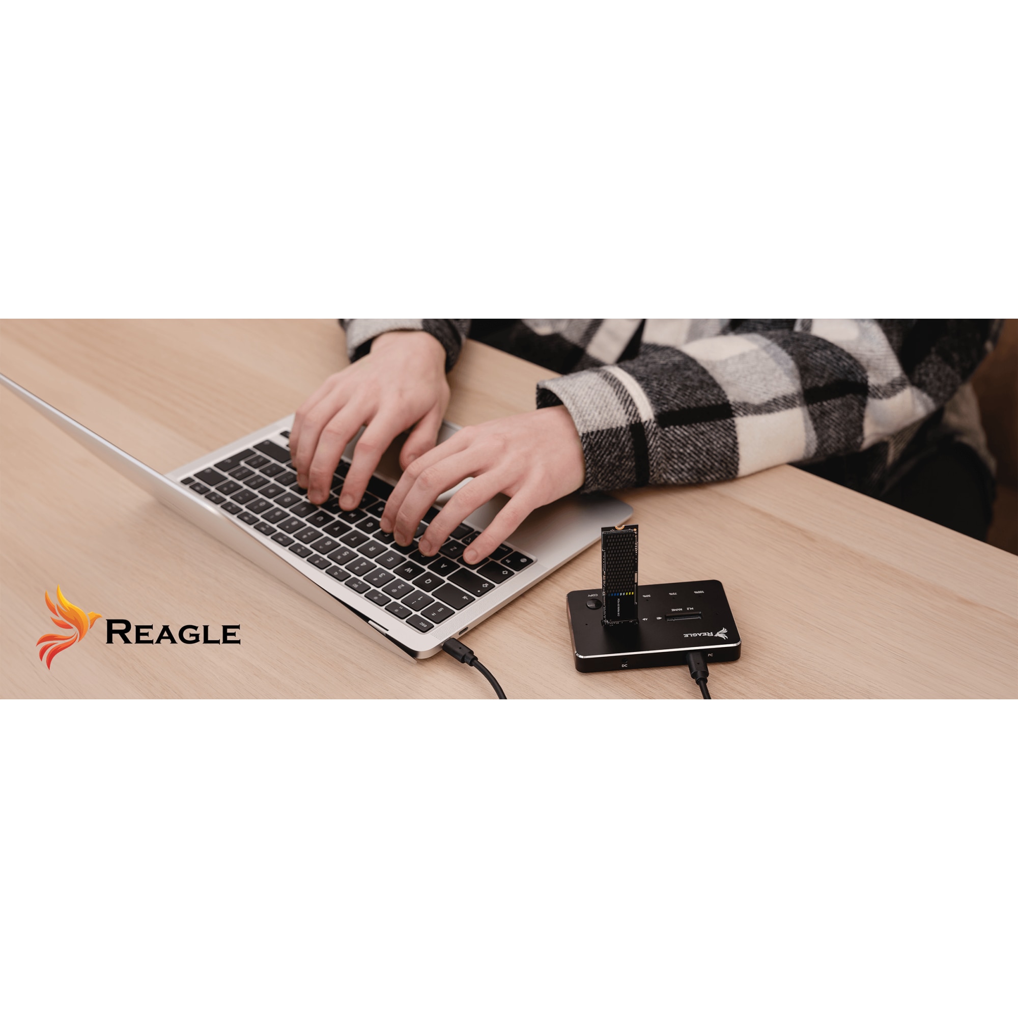 M.2 NVMe PCIe SSD адаптер Reagle USB C 3.2 10 Gbps станция за клониране ...