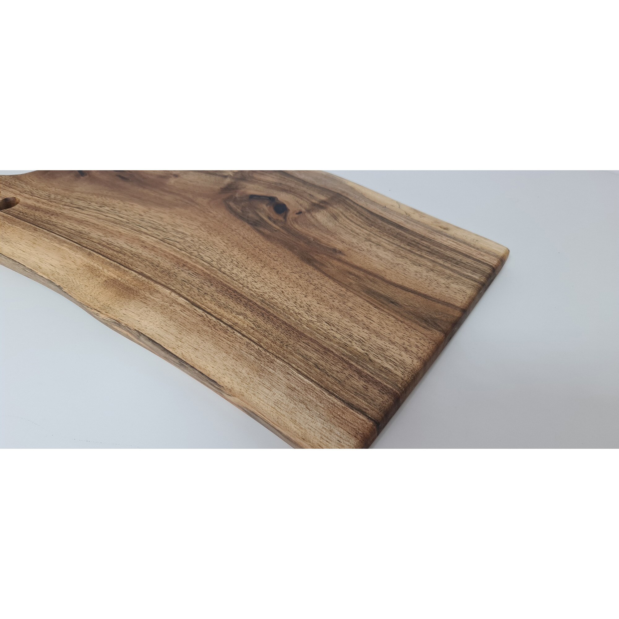 Tocator Handmade din Lemn de Nuc cu Insertii de Rasina (Model 5) - eMAG.ro