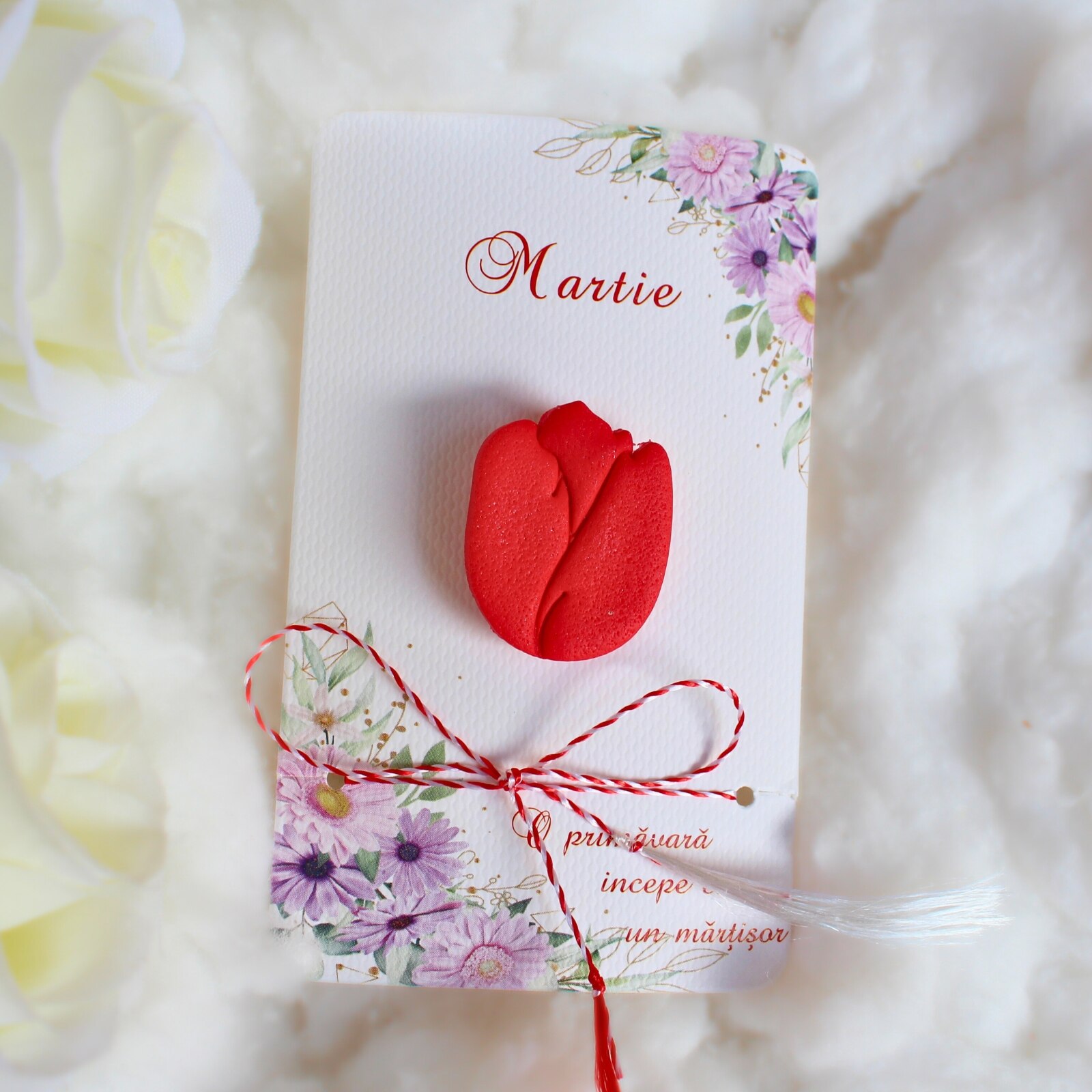 Martisor - Brosa Handmade 'Crinis - Lalea', Lut Polimeric, Rosu - eMAG.ro