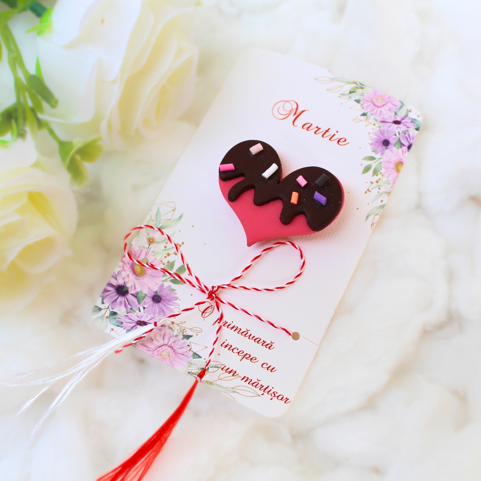 Martisor - Brosa Handmade 'Crinis - Inima Glazurata', Lut Polimeric ...