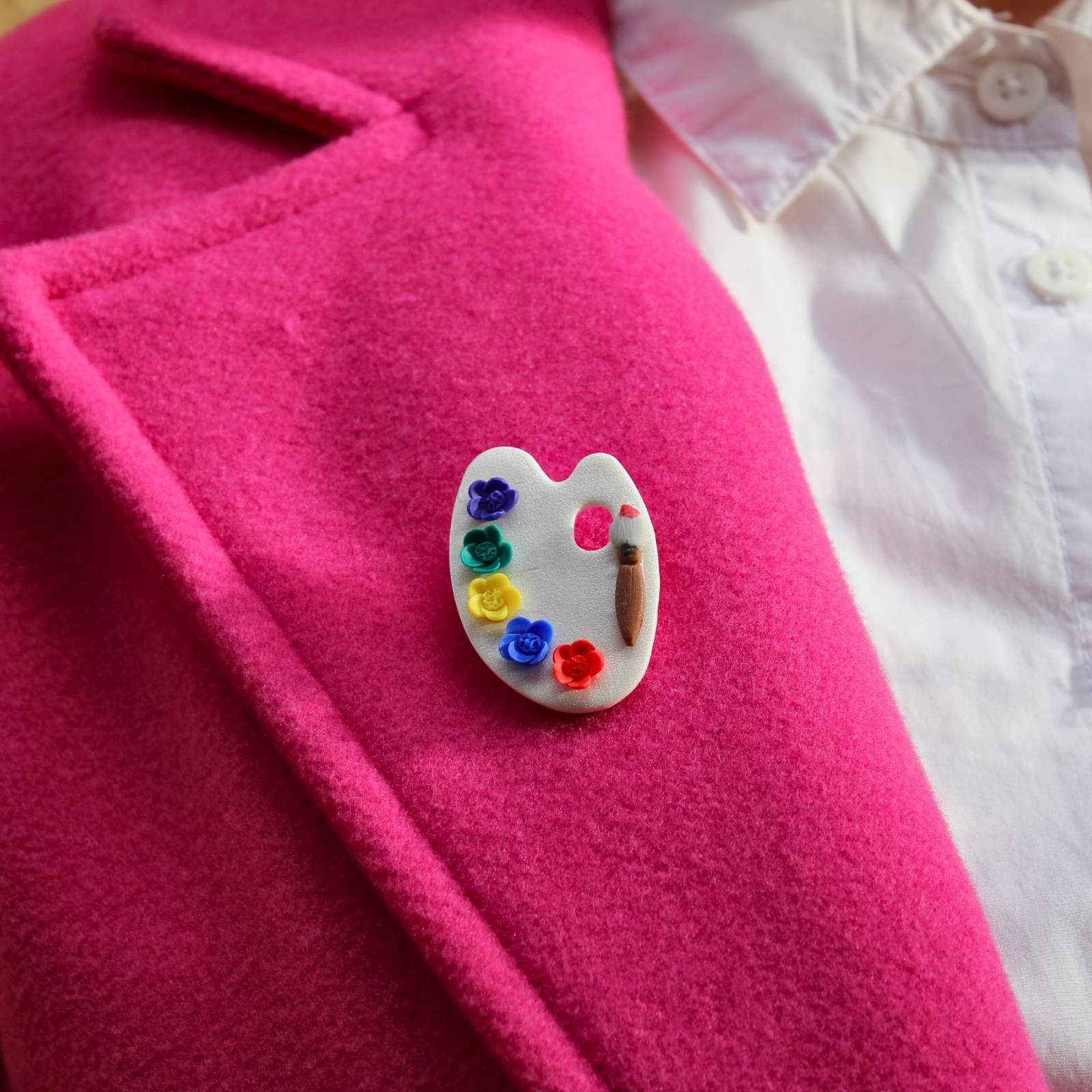 Martisor - Brosa Handmade 'Crinis - Paleta de pictat cu Flori', Lut ...