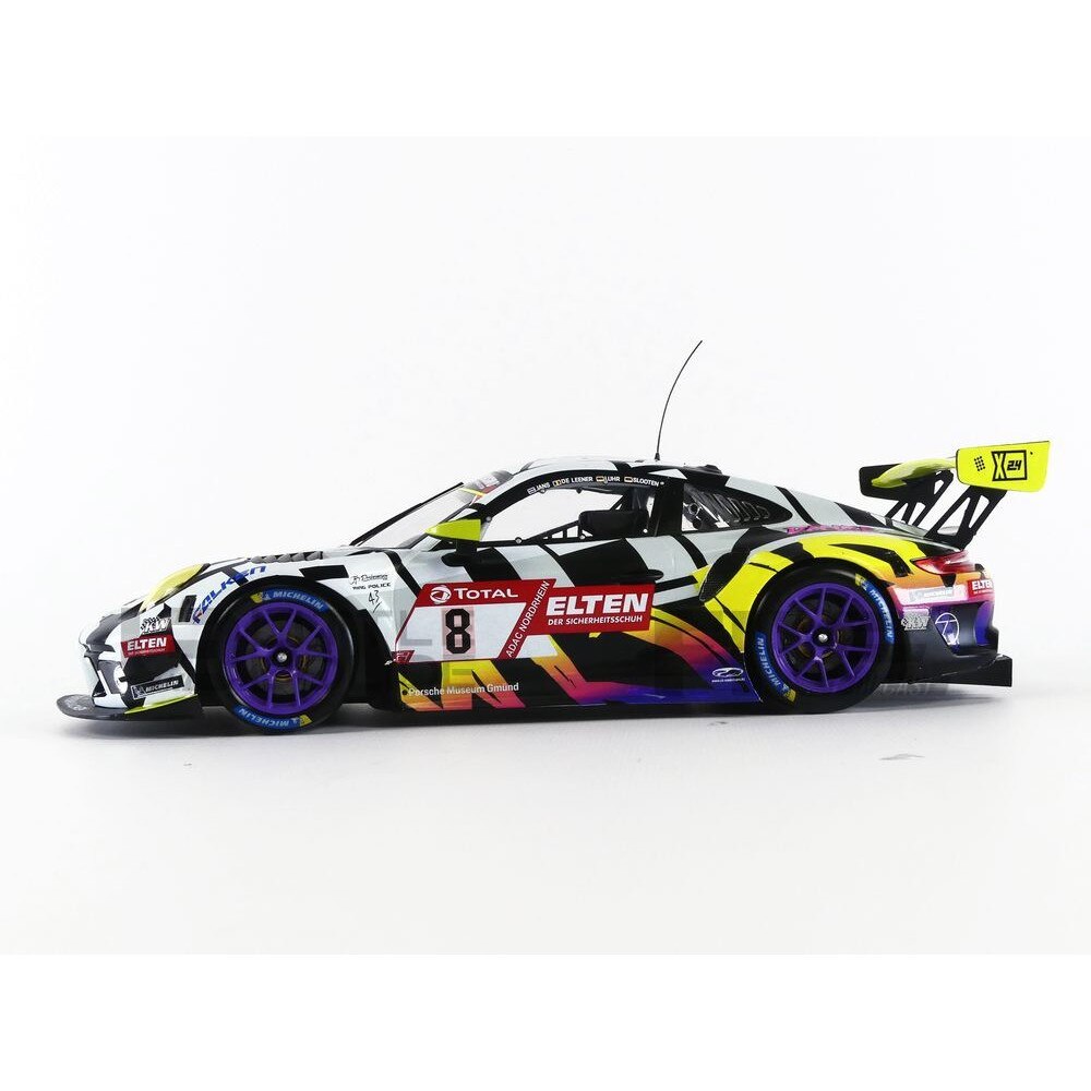 Macheta Porsche 911 GT3 R #8 24hrs Nurburgring 2019 cu vitrina ...