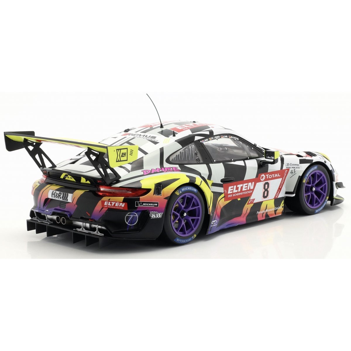 Macheta Porsche 911 GT3 R #8 24hrs Nurburgring 2019 cu vitrina ...