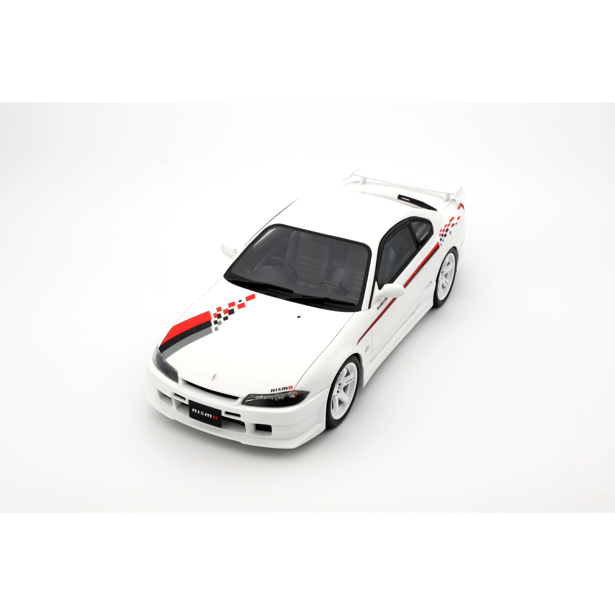 Модел на автомобил Nissan Silvia (S15 NISMO S-tune) 1:18 Otto Models ...