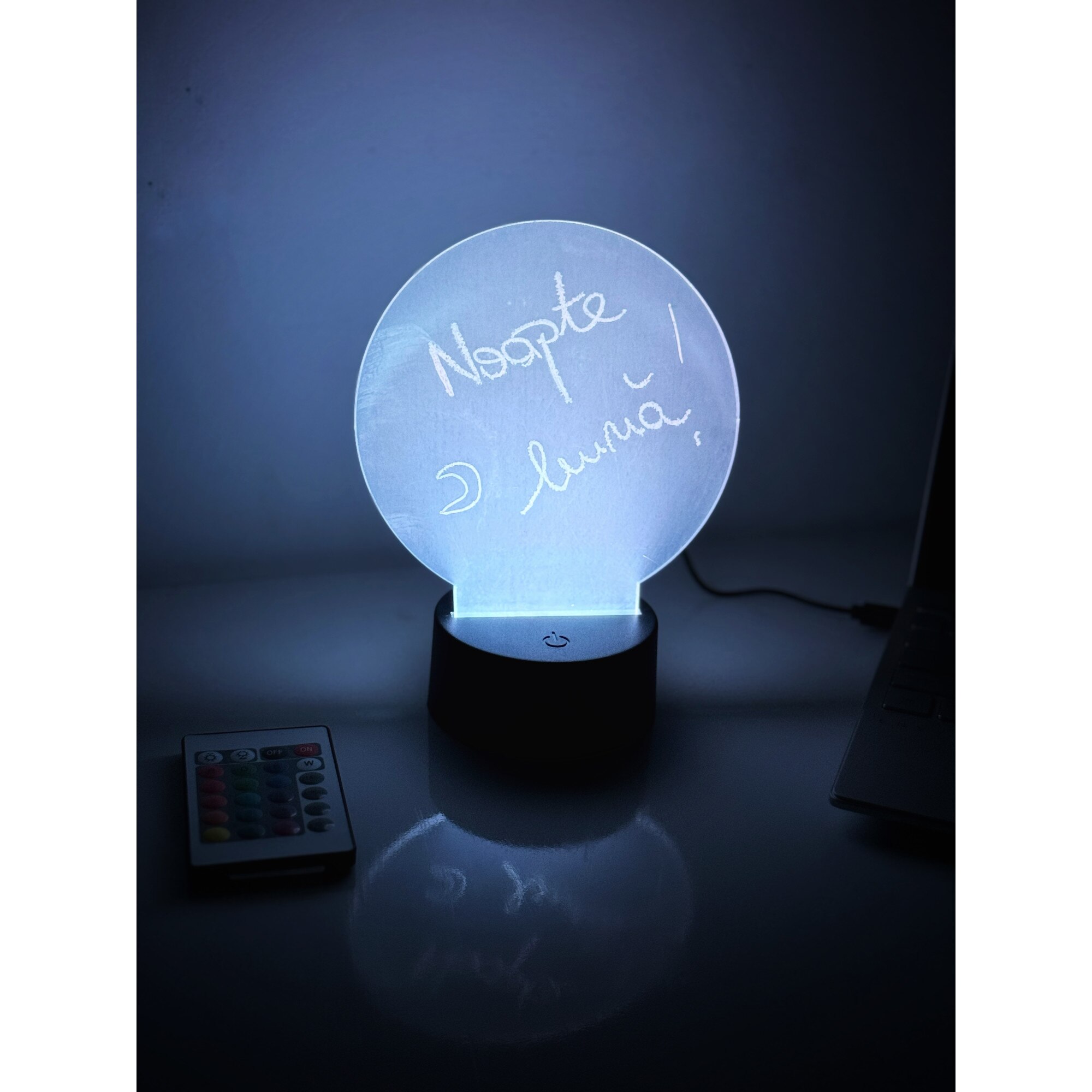 Lampa creativa smart, cu LED RGB, 16 culori, cu tabla acrilica de scris ...