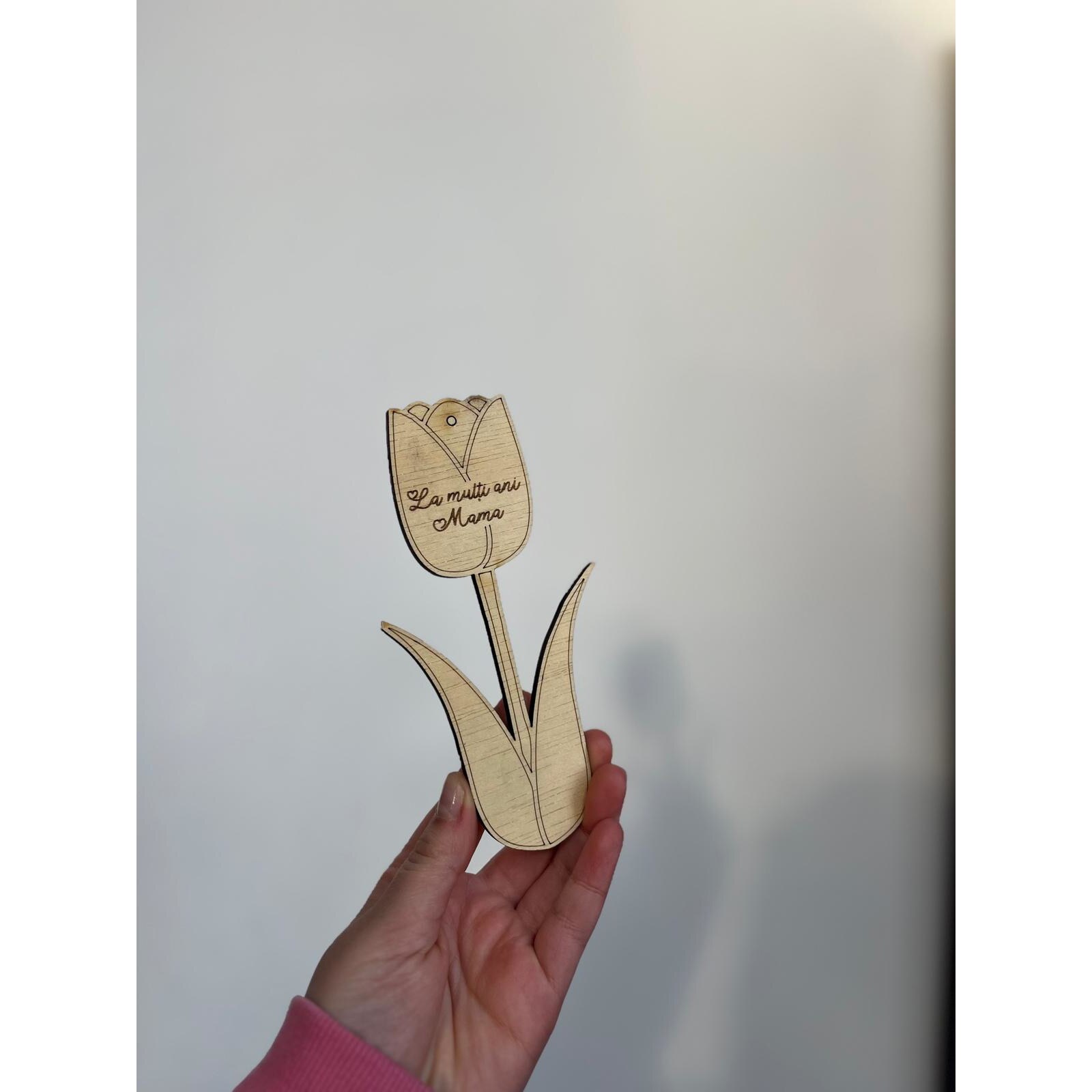 Decoratiune sub forma de lalea, cadou mama, 15 cm, ArtemisGift - eMAG.ro